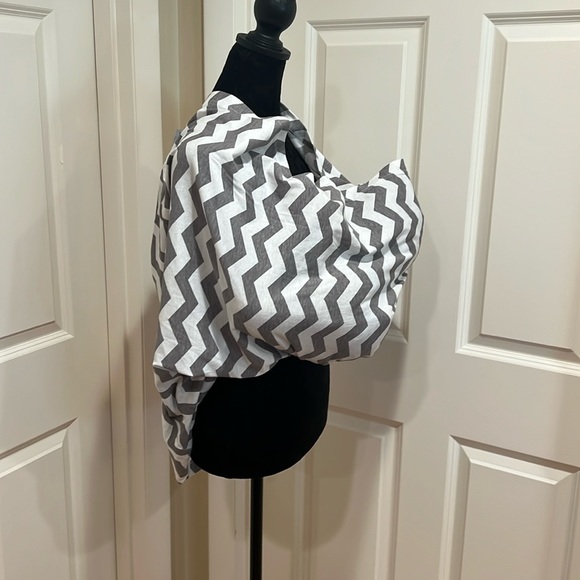 Itzy Ritzy | Other | Itzy Ritzy 4 In Nursing Car Seat Shopping Cart ...